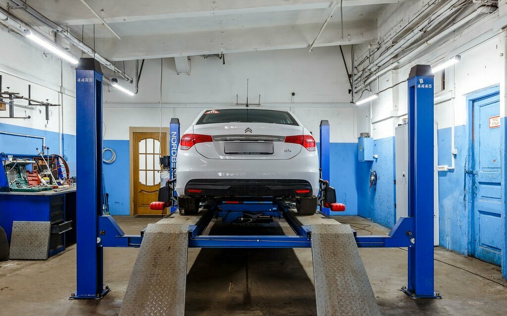 Otomobil servisi InService, Nijni Novgorod, foto