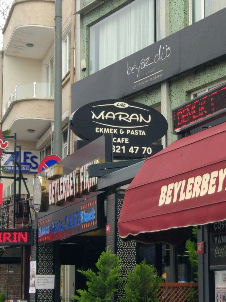 Ekmek fırını Laz Maran Unlu Mamülleri, İstanbul, foto