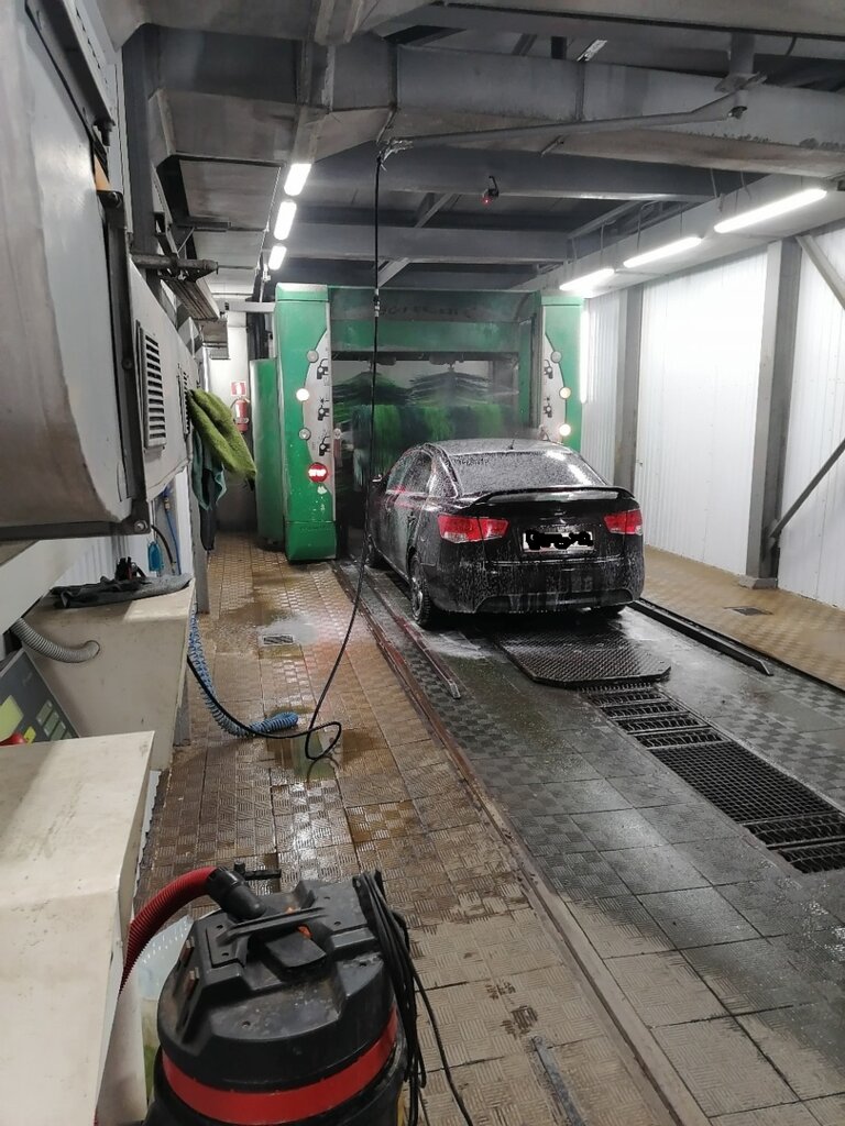 Oto yıkama Avtomoyka 24 chasa, Moskova, foto