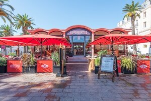 Hippopotamus Steakhouse (Occitanie, Pyrénées-Orientales, Arrondissement de Perpignan, Perpignan, Place François Arago), restoran  Perpignan'dan