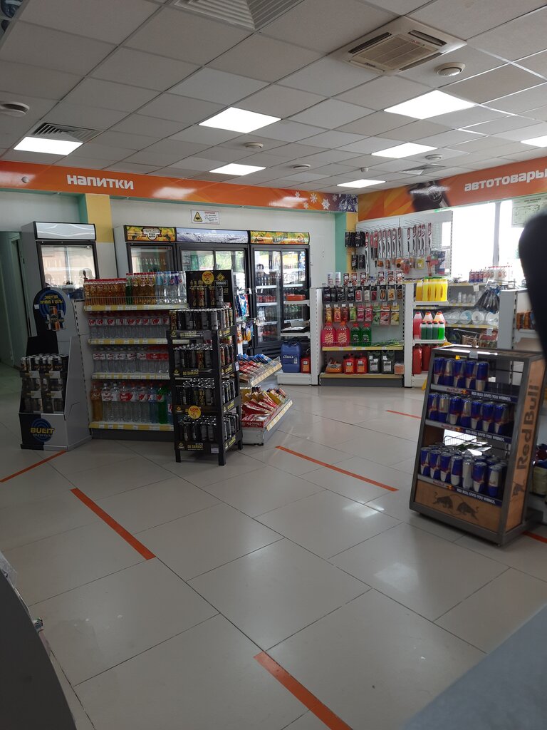 Benzin istasyonu Панда, Krymsk, foto