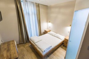 Kaplan (Hahvatzelet No:1), otel  Kudüs'ten