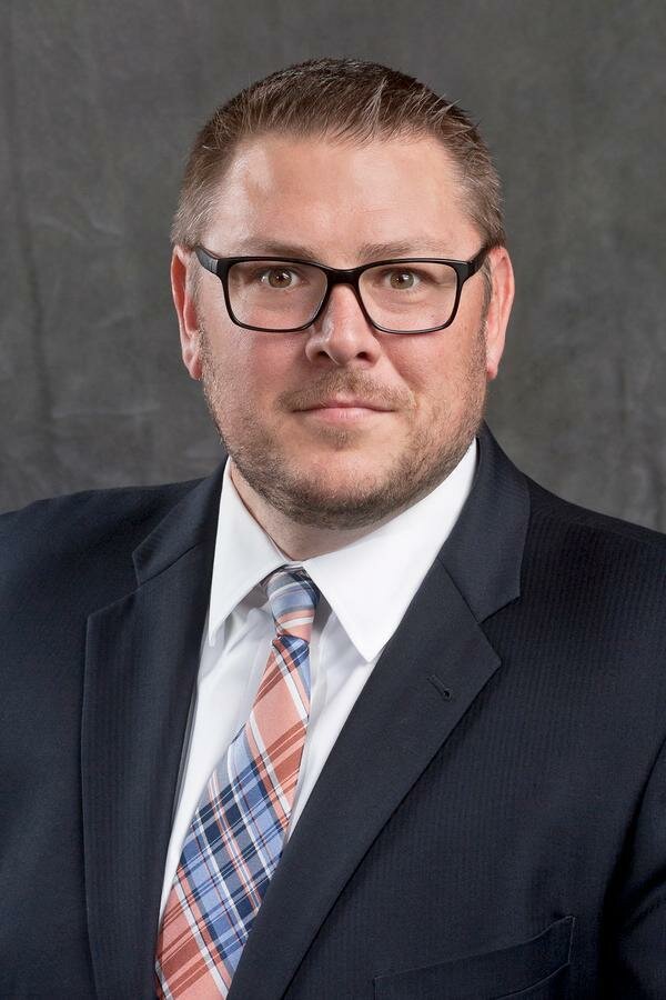 Yatırım fonu firmaları Edward Jones - Financial Advisor: Andrew O'Sullivan, Arizona Eyaleti, foto