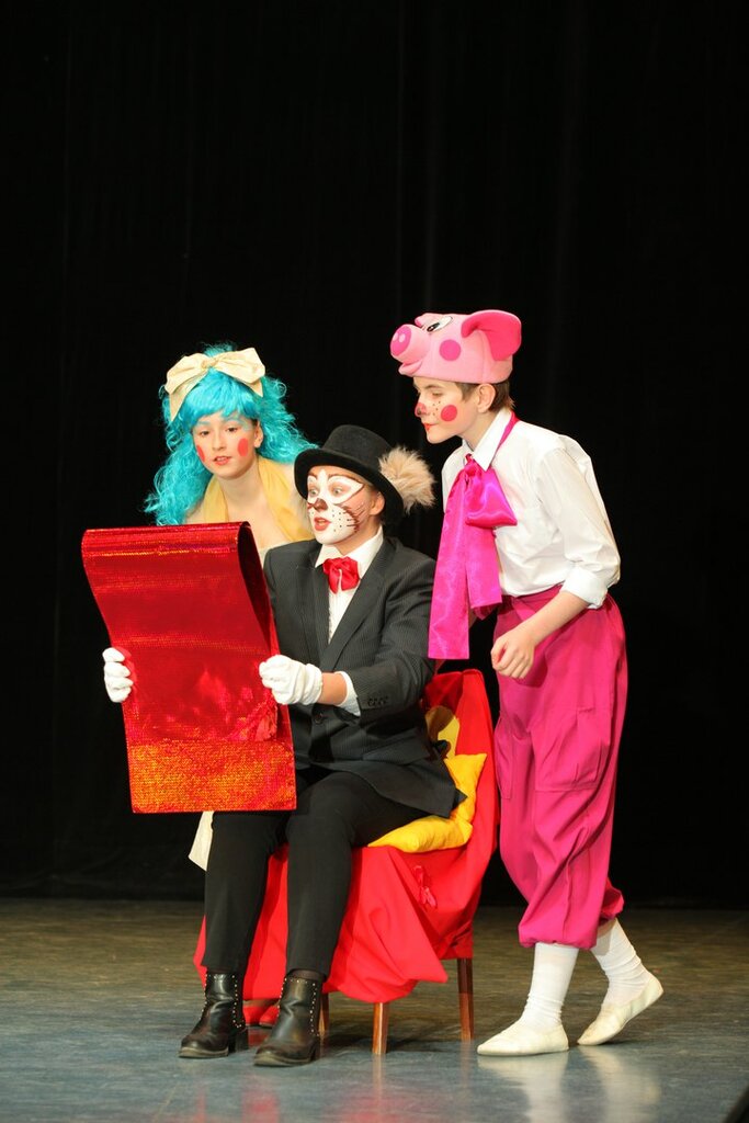 Tiyatrolar Theatrical studio, Novosibirsk, foto