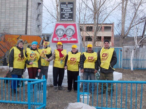 Воинам-землякам, погибшим на фронтах Великой Отечественной войны (Republic of Buryatia, Tarbagatayskiy rayon, selskoye poseleniye Shalutskoye, selo Solontsy), anıt, heykel  Buriatya'dan