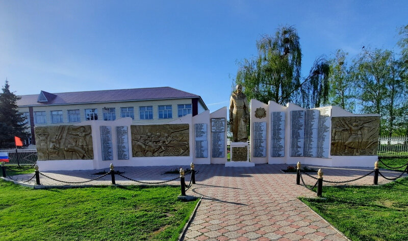 Anıt, heykel Мемориальный комплекс, посвященный событиям Великой Отечественной войны, Tataristan, foto