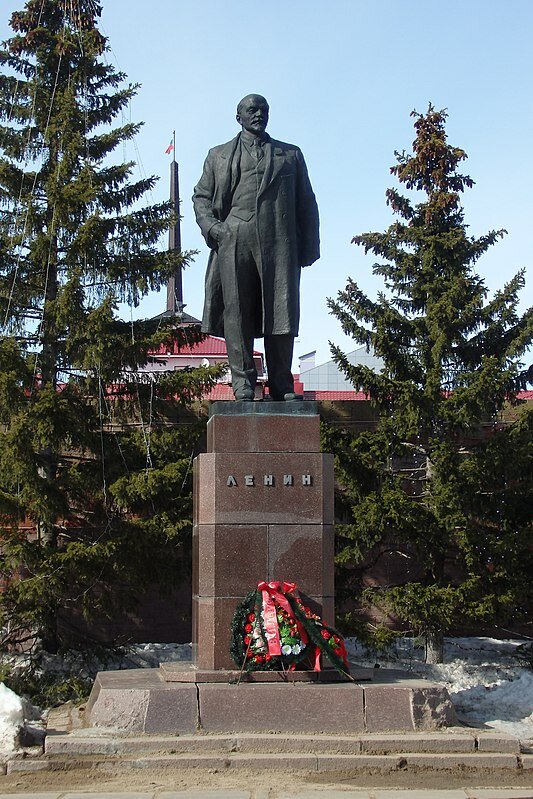 Anıt, heykel Ленину Владимиру Ильичу, Naryan‑Mar, foto