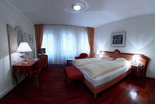 Otel Weißer Bock, Heidelberg, foto