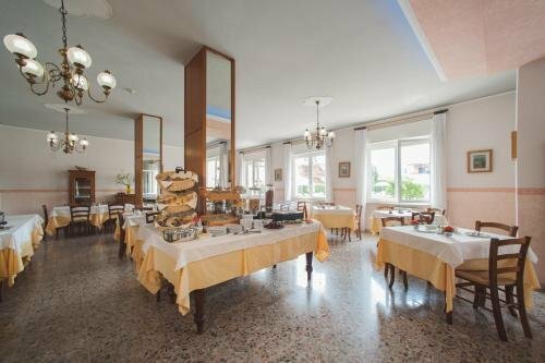 Otel Paradiso, , foto