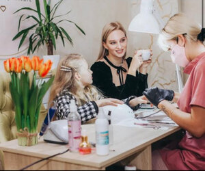 Milen Studio (Gorkogo Street No:26, Tsentralniy Microdistrict), güzellik salonu  Soçi'den