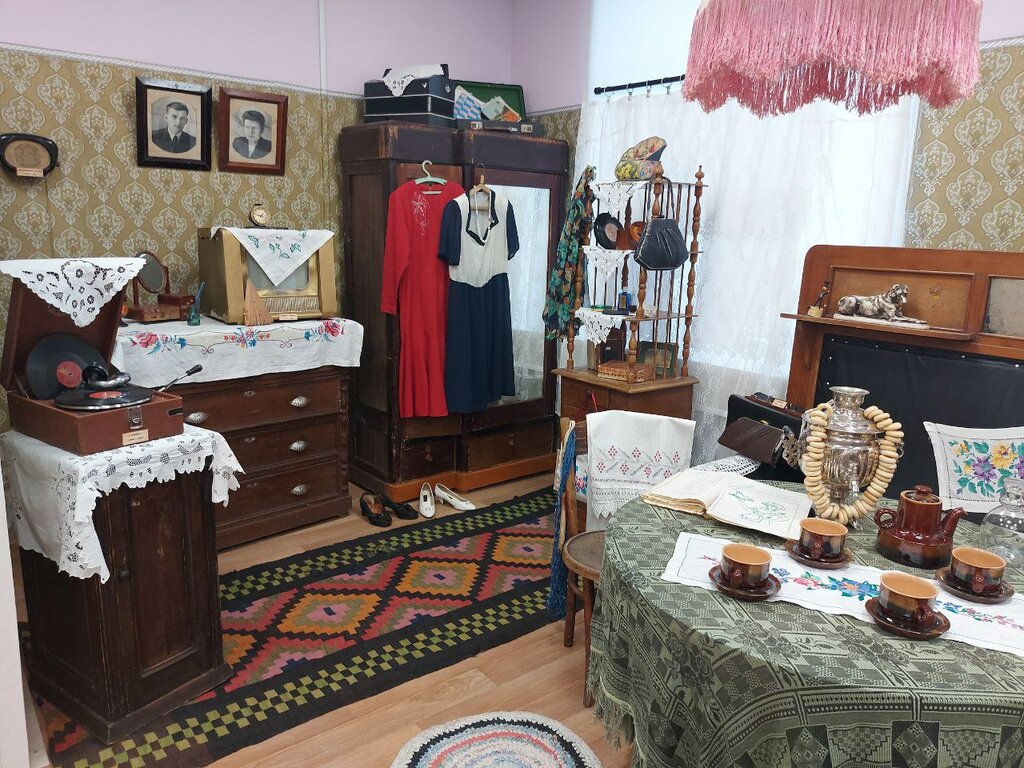 Müzeler ve sanat galerileri Chistoozerny istoriko-krayevedchesky muzey, Novosibirskaya oblastı, foto