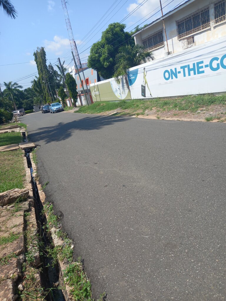 Radyolar Accra FM, Dünya, foto