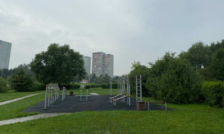 Spor alanı Sports ground, Zelenograd, foto