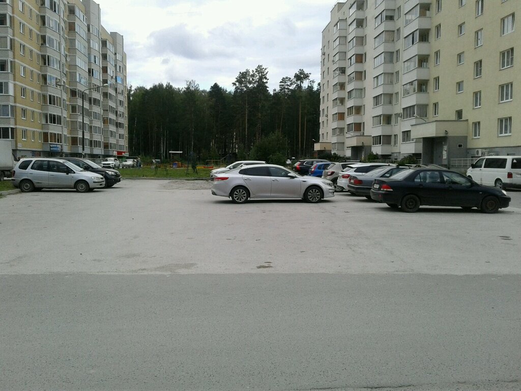 Otoparklar Parking lot, Verhniaya Pyşma, foto