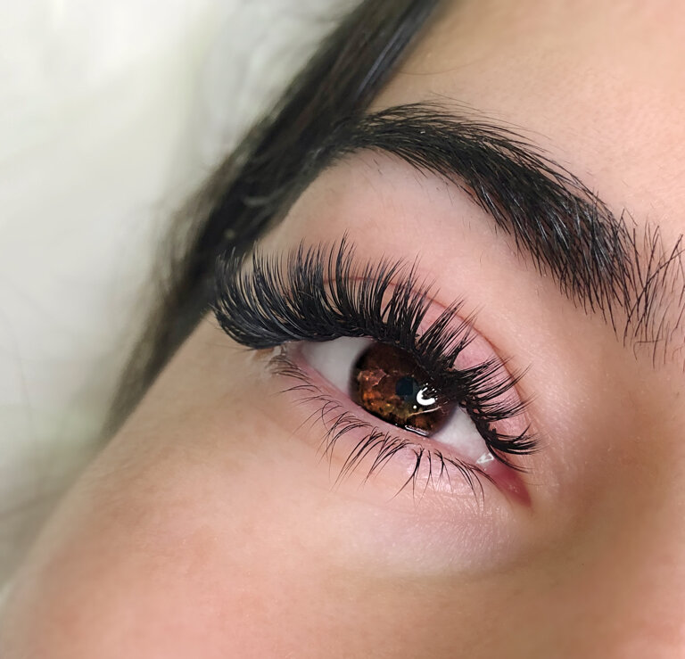 Kuaför meslek eğitimi Lashes Space Studio by Alena Makareva, Moskova, foto