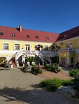 La Belle (Kaliningradskoye shosse No:15), otel  Guryevsk'ten