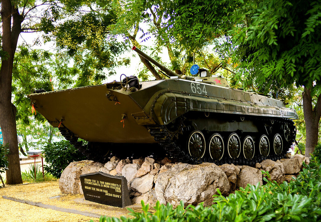 Teknoloji anıtı Боевая машина пехоты БМП-1, Sevastopol, foto