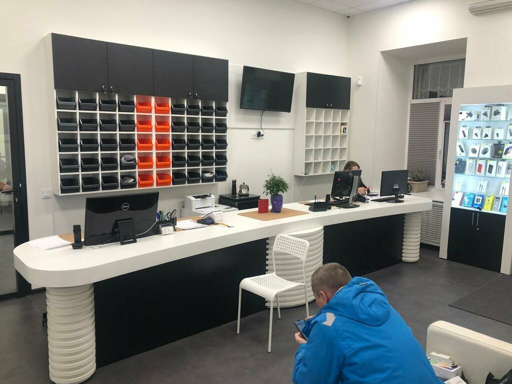 Ses ve video cihazlarının tamiri Technical Center of Phone, Moskova, foto