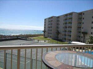 Holiday Surf & Racquet Club 318 2 Bedroom Condo by RedAwning (Florida, Okaloosa County, Destin), otel  Destin'den