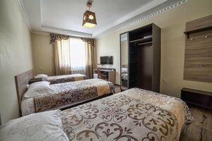 Ethno Hotel Osh (Nasirdin Isanov Street No:127), otel  Osh'tan