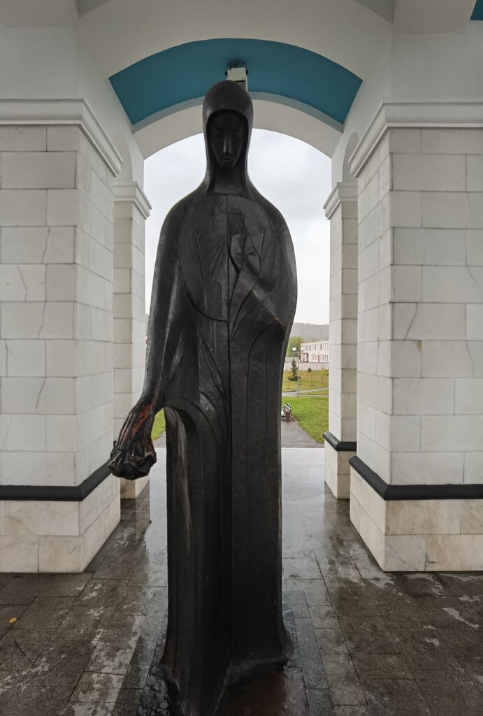 Anıt, heykel Погибшим шахтёрам, Mejdureçensk, foto