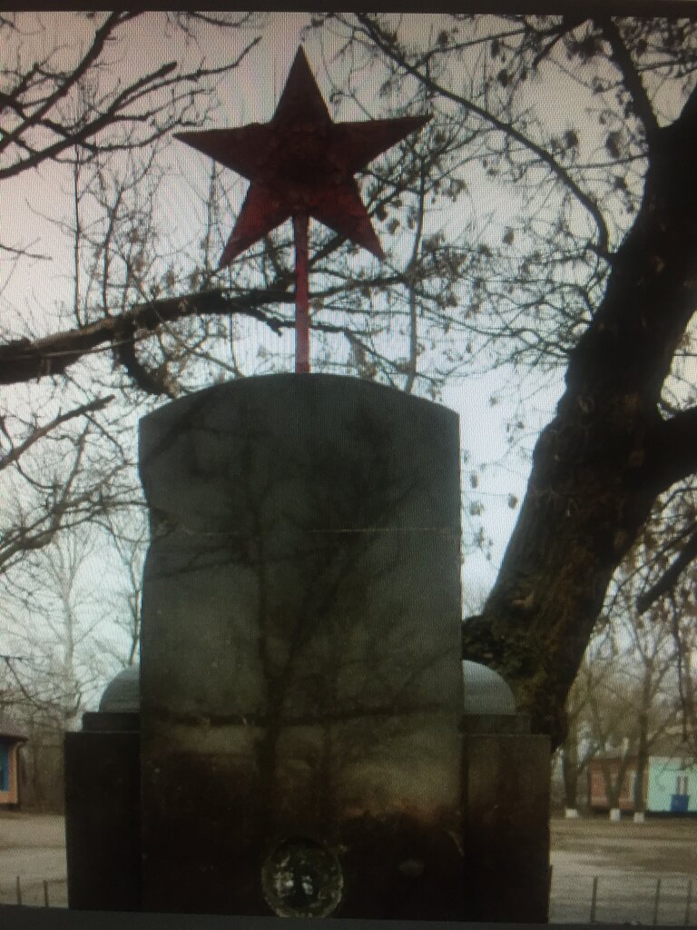 Anıt, heykel Памятник на братской могиле, Rostovskaya oblastı, foto