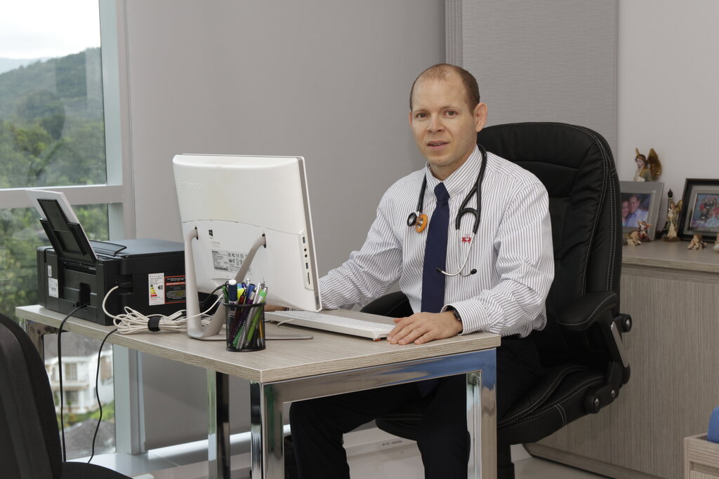 Tıp merkezleri ve klinikler Doctor Edgar Javier Ellis Acosta, , foto