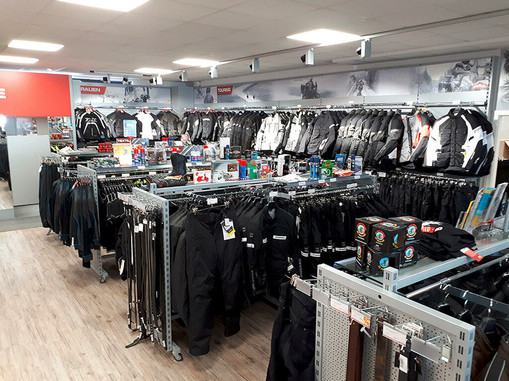 Motosiklet yedek parçaları Polo Motorrad Store Michelfeld, Baden‑Wurttemberg, foto