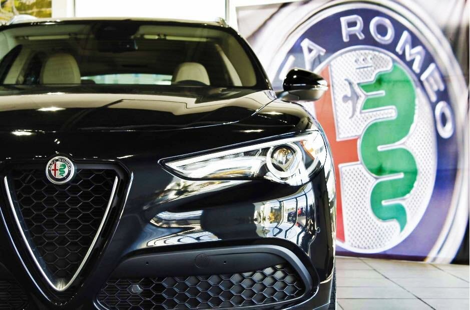 Express yağ değişim noktası Cincinnati North Alfa Romeo, Ohio Eyaleti, foto