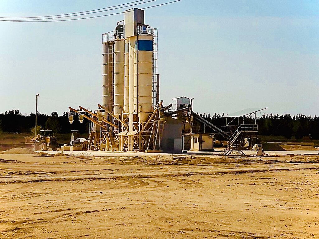 Madencilik işletmeleri Quarry Krivoborskiy, Voronejskaya oblastı, foto