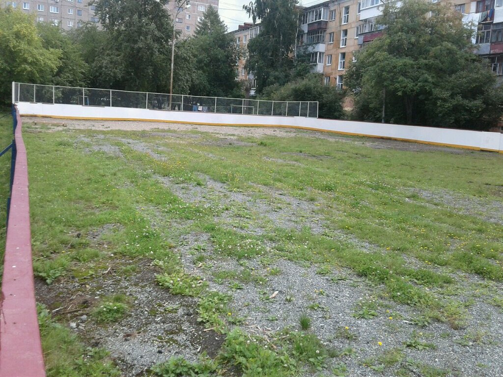 Spor alanı Sports ground, Nijni Tagil, foto