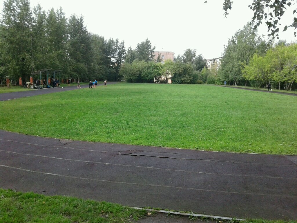 Spor alanı Sports ground, Nijni Tagil, foto