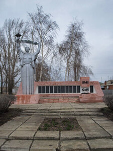 Землякам, погибшим в годы Великой Отечественной войны (Saratov Region, Balashovskiy rayon, selo Barki), anıt, heykel  Saratovskaya oblastından