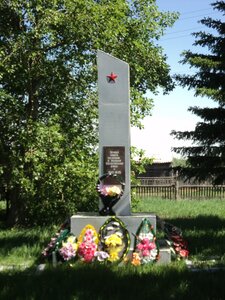 Погибшим в годы Великой Отечественной войны воинам-землякам (Novosibirsk Region, Kyshtovskiy rayon, selo Chernakovka), anıt, heykel  Novosibirskaya oblastından