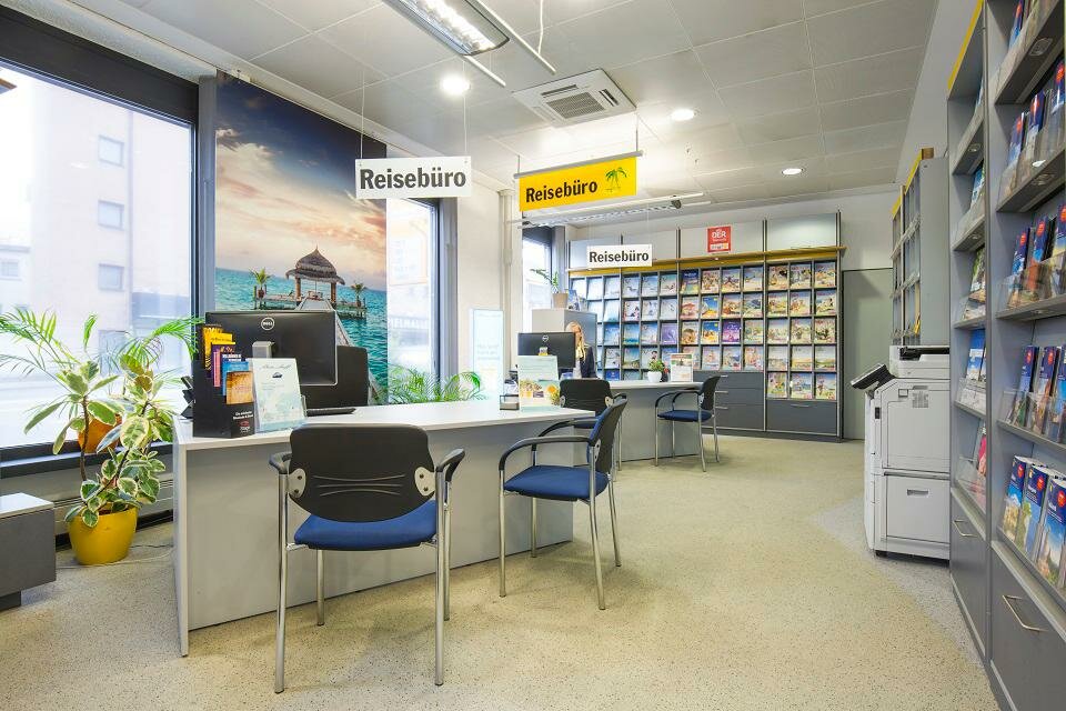 Sivil toplum kuruluşları D. Adac Nordbayern E. V. Adac Service-Center, Bayreuth, foto