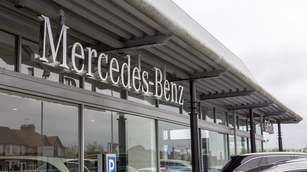 Otomobil satış galerileri Mercedes-Benz of Giffnock, Doğu Renfrewshire Konseyi, foto