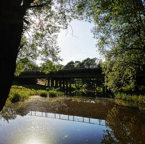 Старый мост (Kaluga Region, Meshchovskiy rayon, selskoye poseleniye Serpeysk, selo Serpeysk), turistik yerler  Kalujskaya oblastından