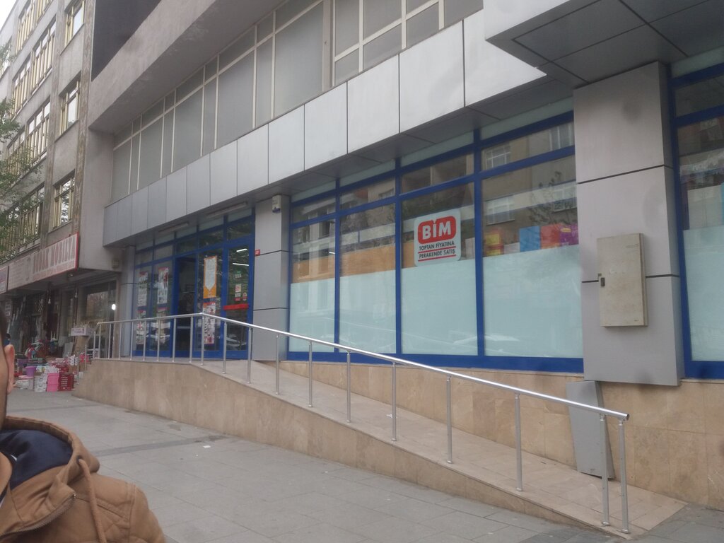 Süpermarket Bim, İstanbul, foto