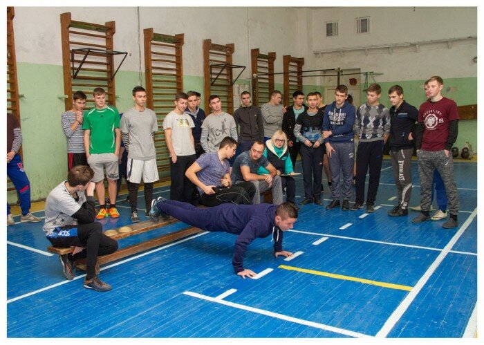 Mesleki ve teknik anadolu lisesi Morekhodnoye uchilishche im. A. I. Marinesko Nu Oma, Odesa, foto