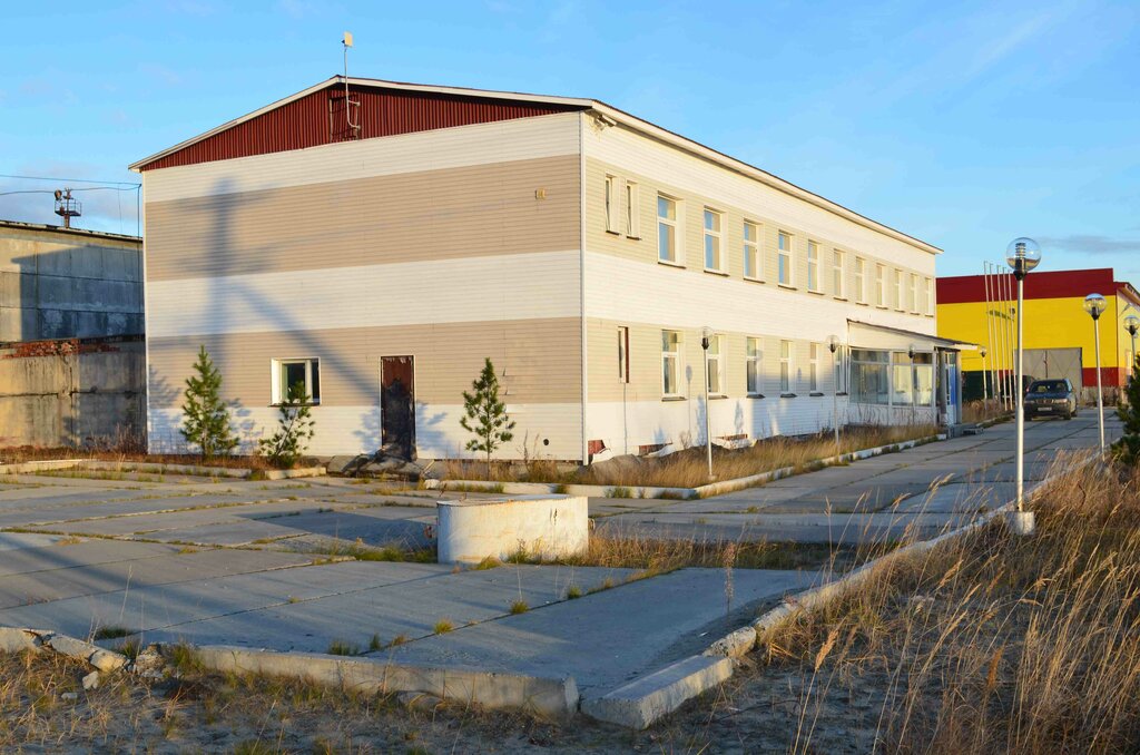 i̇ş merkezi Офисный центр, Nadym, foto