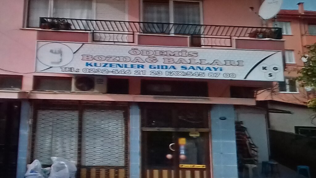 Gıda üreticileri Ödemiş Bozdağ Balları, Ödemiş, foto
