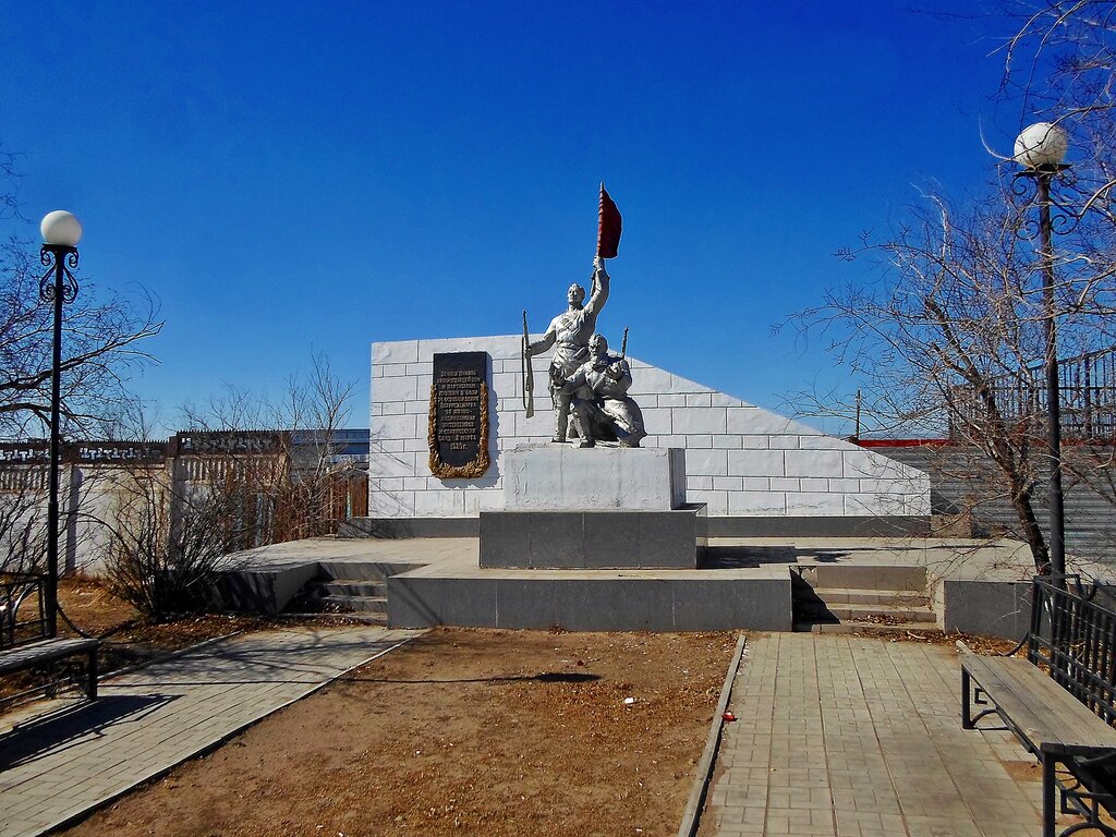 Anıt, heykel Борцам за Советскую власть, Ulan‑Ude, foto