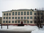Shkola Srednego Obshchego Obrazovaniya № 9 (ulitsa Kosmonavtov No:6А), ortaokul  Zapolyarni'den