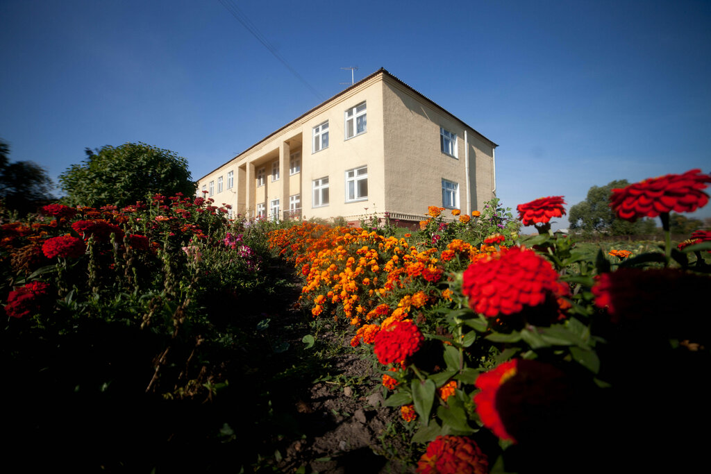 Huzurevi, bakımevi Zolotaya osen, pansionat dlya pozhilykh lyudey, , foto
