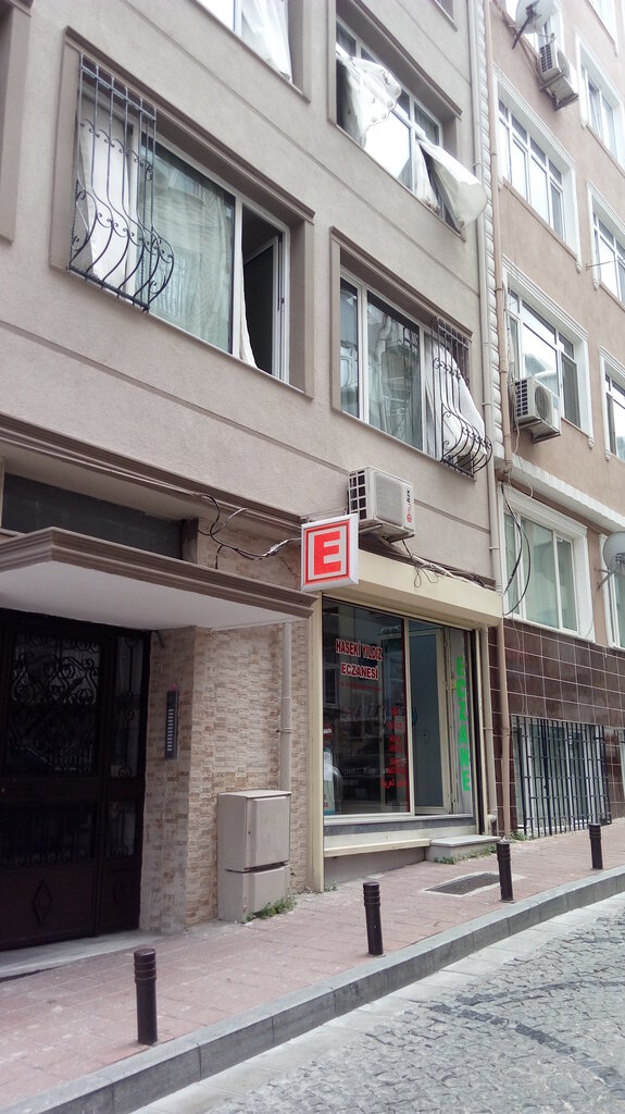 Eczaneler Haseki Yıldız Eczanesi, İstanbul, foto