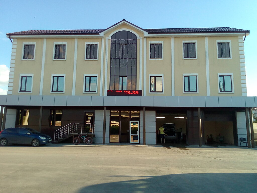 Oto yıkama Avtomoyka Kristall, Penza, foto