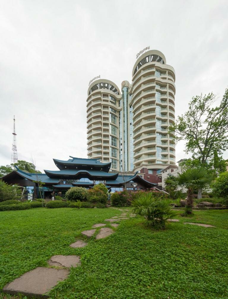 Konut blokları Morskoy Dvorec, Soçi, foto