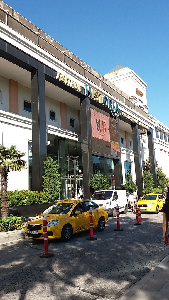 ATM'ler Vakıfbank ATM, İstanbul, foto