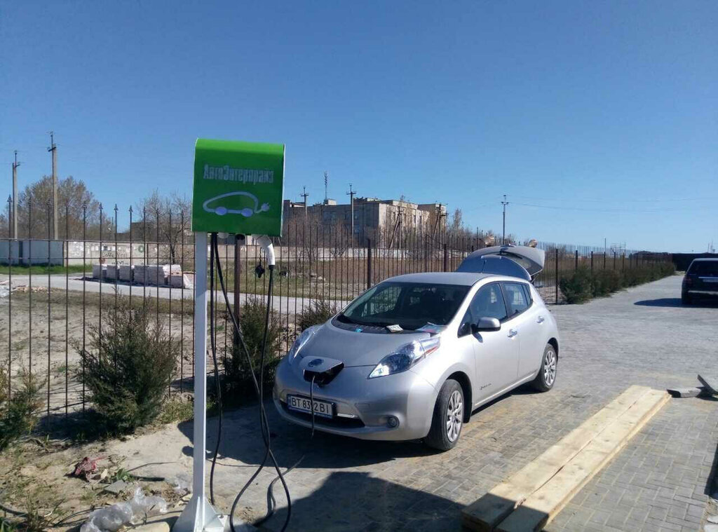 Elektrikli oto şarj istasyonları № 112 AutoEnterprise, Kerson Bölgesi, foto