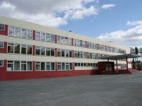 Ortaokul Munitsipalnoye avtonomnoye obshcheobrazovatelnoye uchrezhdeniye Srednyaya obshcheobrazovatelnaya shkola № 6, Sverdlovskaya oblastı, foto